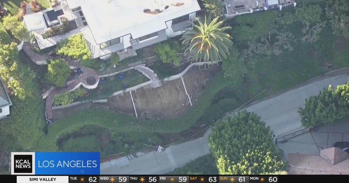 Minor landslide takes out hillside near singer Johnny Mathis' Hollywood ...
