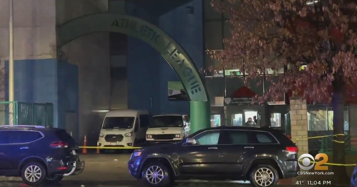 2 teens shot outside Police Athletic League in the Bronx - CBS New York