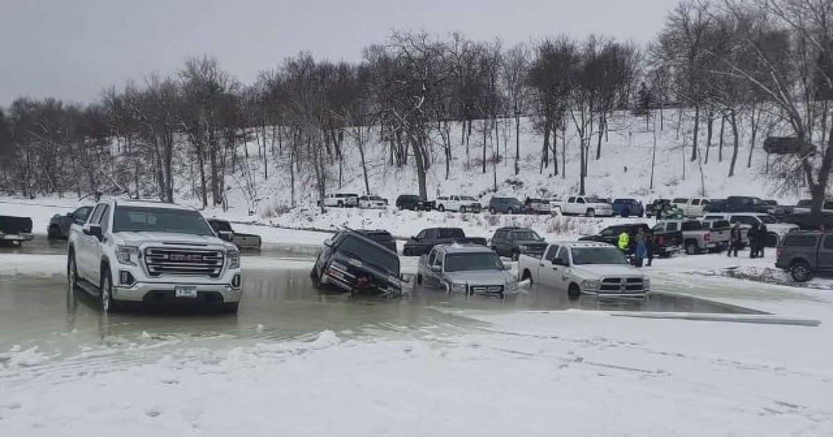 Goodhue Sheriff's Office posts thin ice warning after six vehicles fall ...