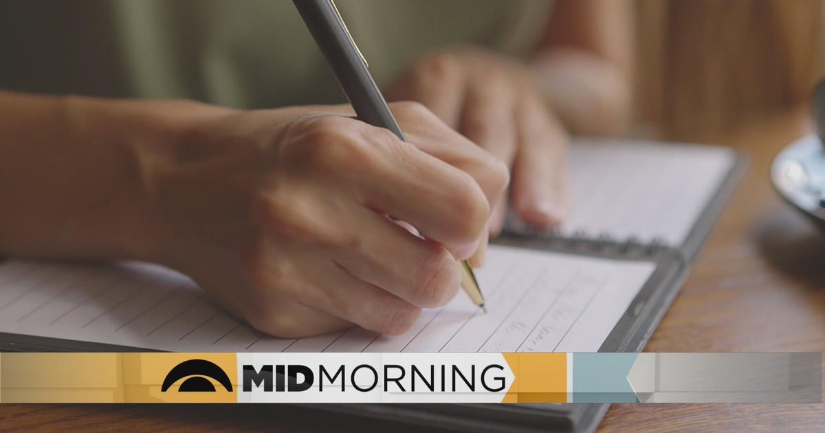 Efforts to prevent cursive from fading into history - CBS Minnesota