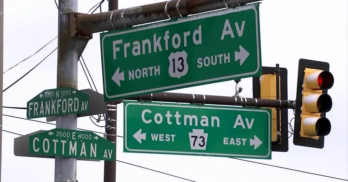 Police prep for NFC championship by greasing city poles - CBS Philadelphia