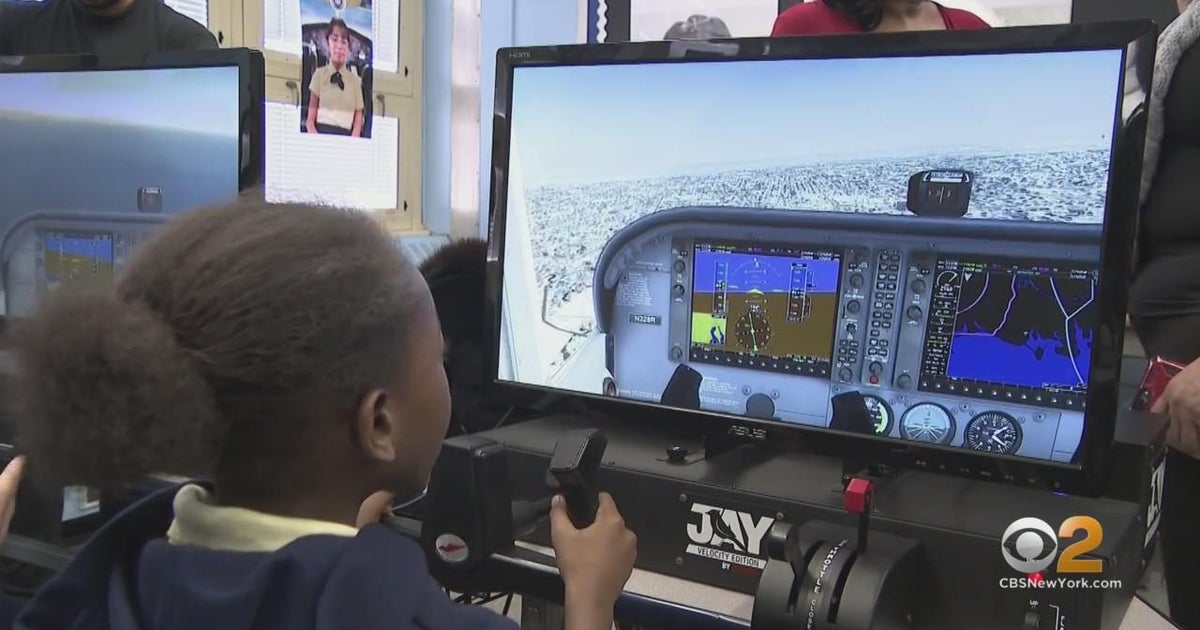 Brooklyn elementary school celebrates Black aviation pioneer - CBS New York