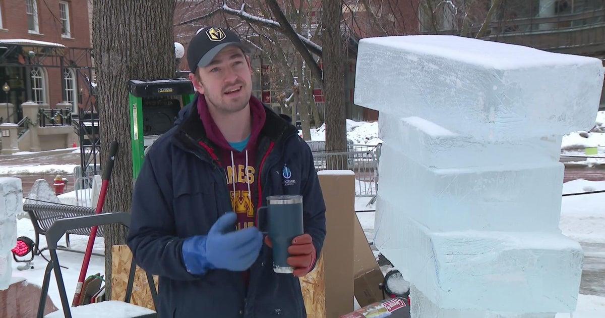 Despite cold snap, many ready to celebrate the season at St. Paul's ...