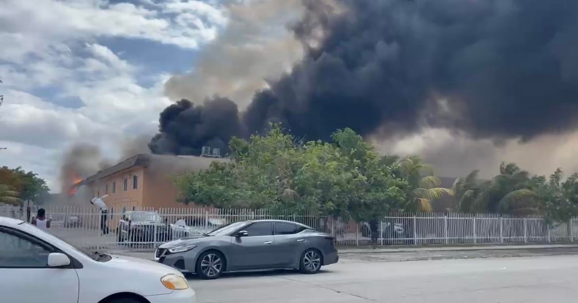 Lingering questions remain after massive fire at Miami Gardens apartment complex - CBS Miami