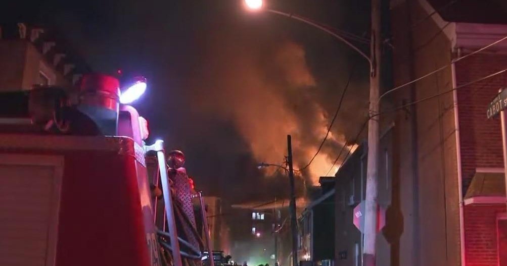 2-alarm fire breaks out in Fishtown, Philadelphia - CBS Philadelphia