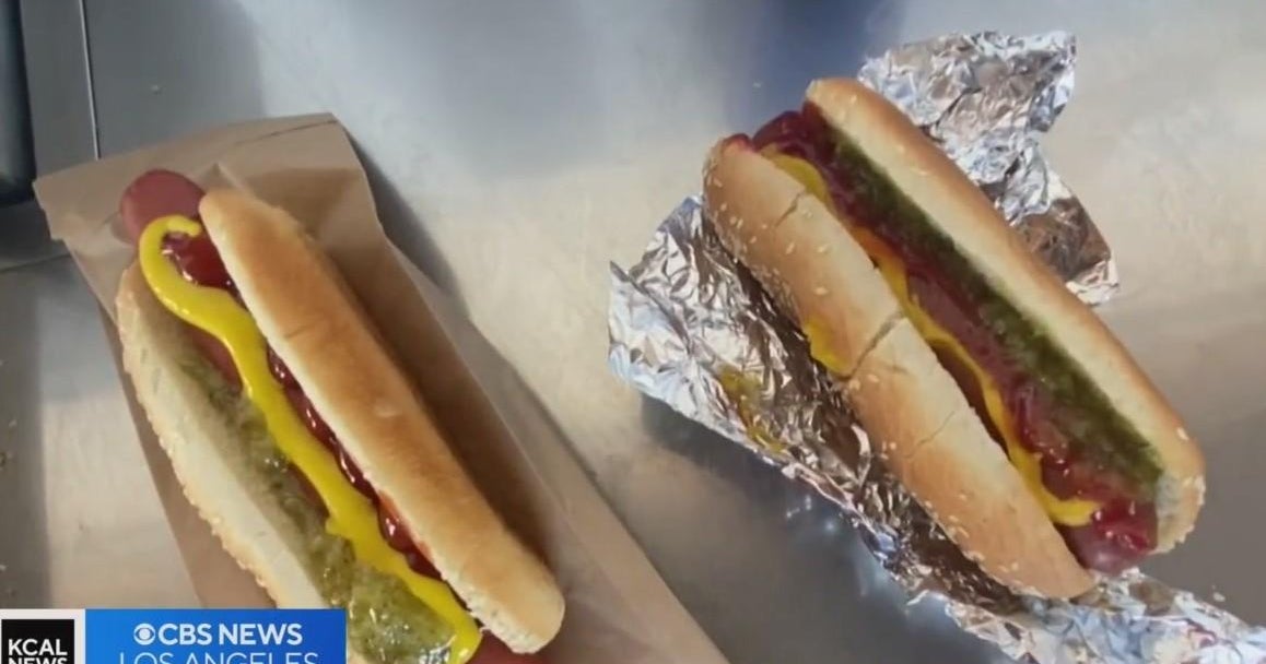 Battle of the hotdogs - CBS Los Angeles