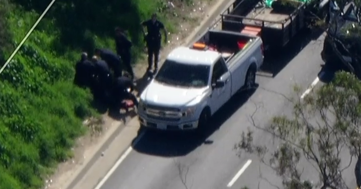 LAPD officers catch shooting suspect following high-speed pursuit - CBS Los Angeles