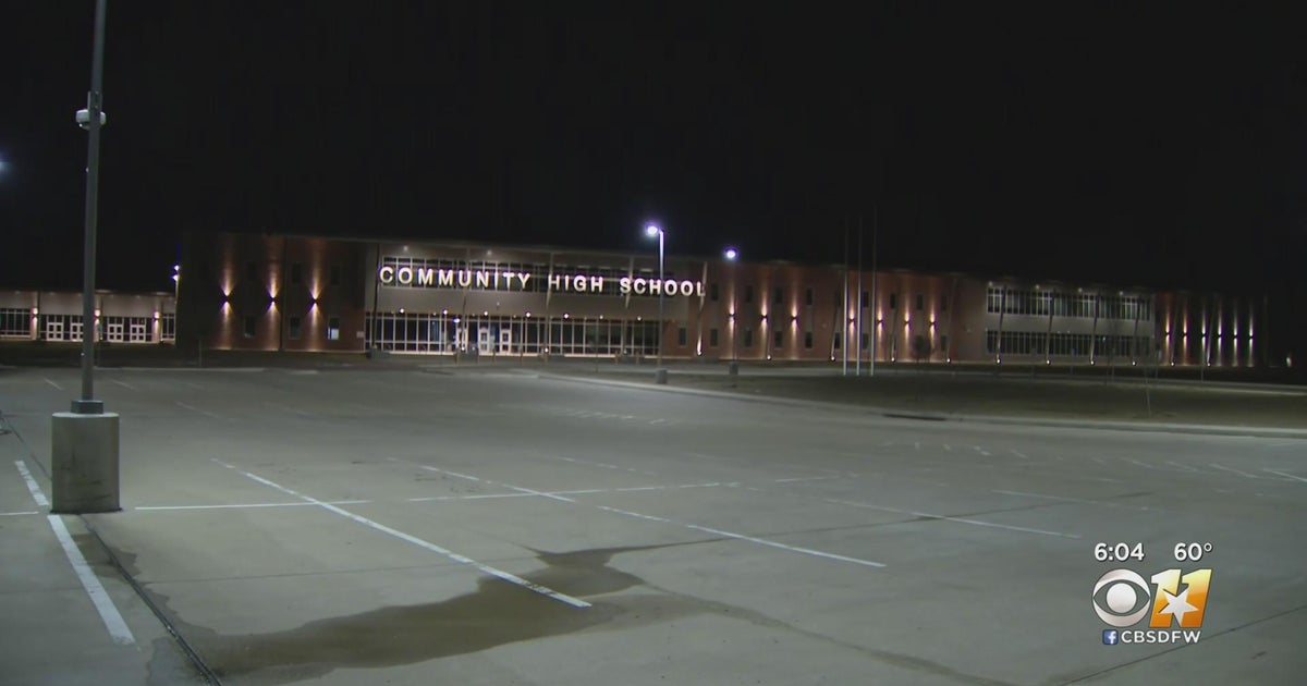 Community ISD switches to four day school week - CBS Texas