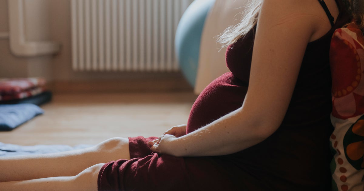 What is post partum psychosis? Warning signs, treatment options & more ...