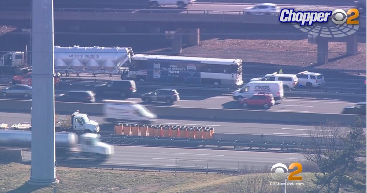 NJ TRANSIT bus crashes into tractor-trailer on Turnpike in Elizabeth, N ...