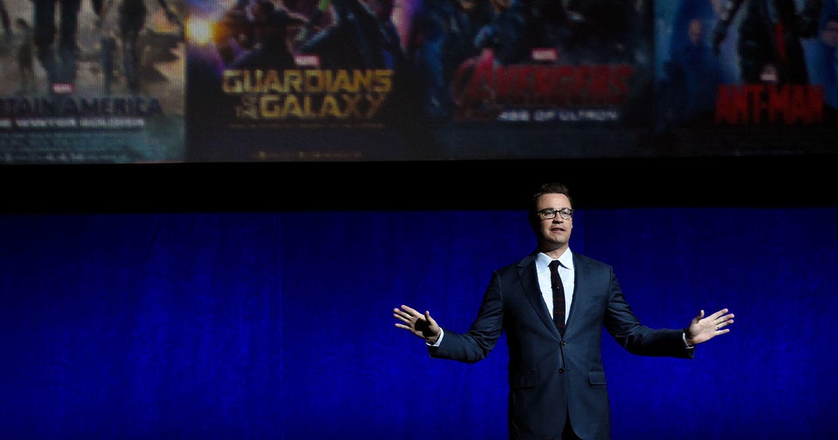 Dave Hollis, Disney exec turned self-help author, dies at 47 - CBS Texas