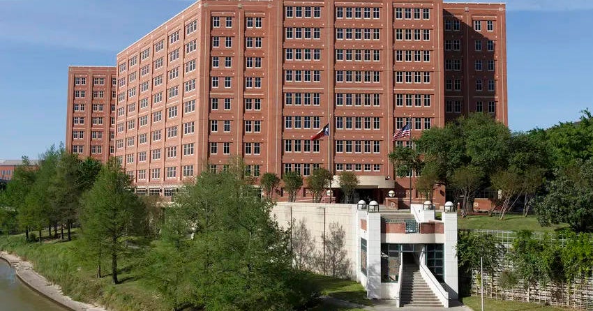 FBI announces investigations into deaths at Harris County Jail - CBS Texas