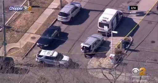 Homicide investigation after body found in South Hempstead - CBS New York