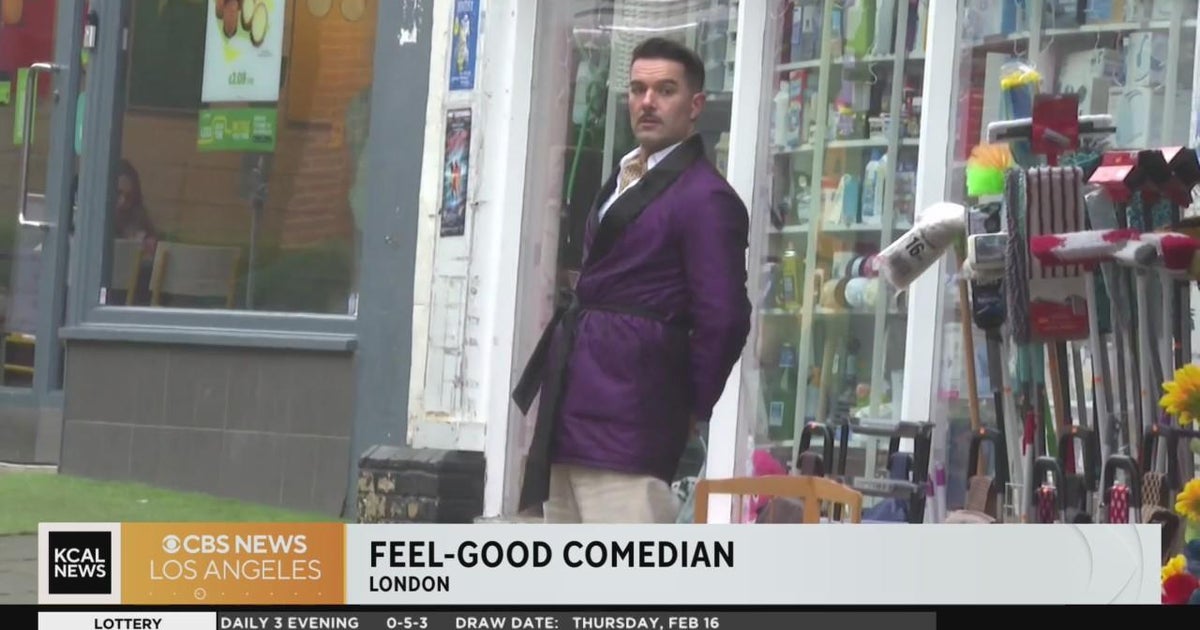 Feel-good comedian: London's 'King of Compliments' - CBS Los Angeles