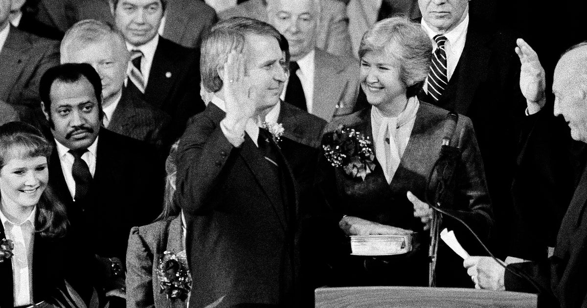 Former Wisconsin Gov. Tony Earl has died at age 86 - CBS Minnesota