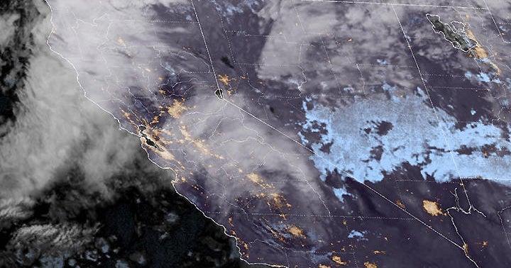 Update: Storm front brings thunder, lightning, downpours and snow to ...