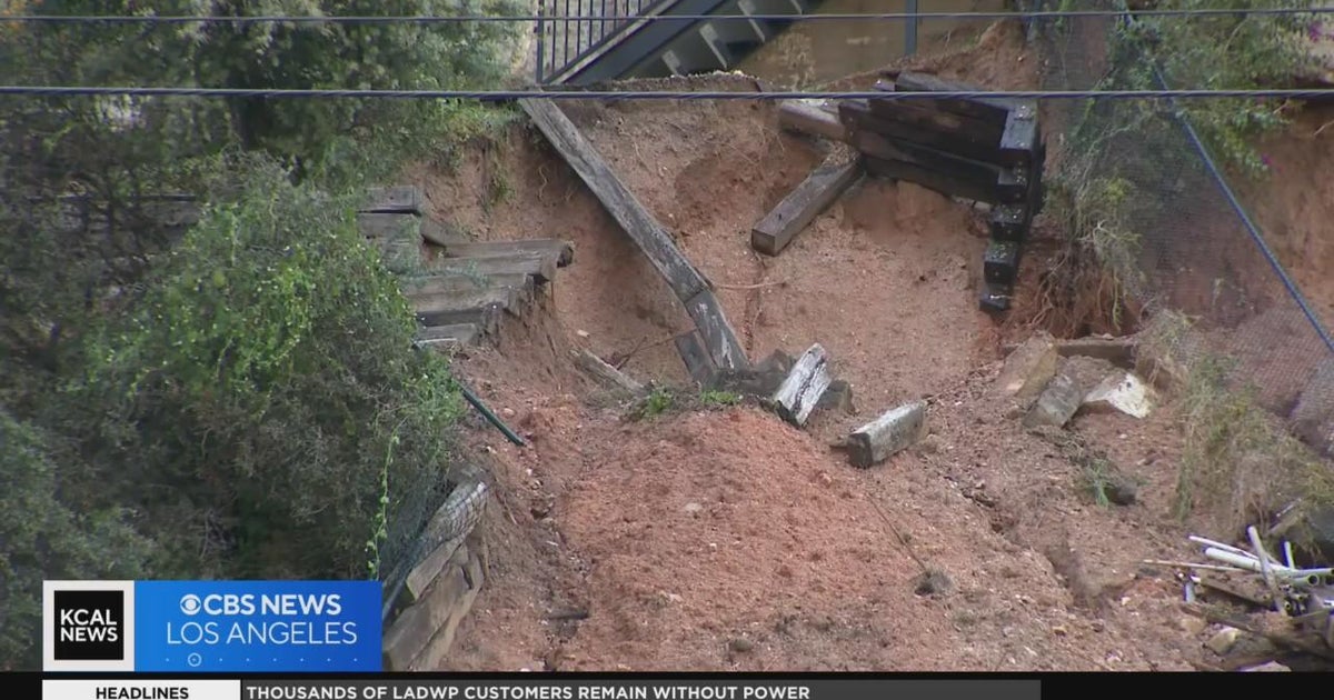 La Cañada Flintridge Mudslide 2 Houses Yellow Tagged Cbs Los Angeles