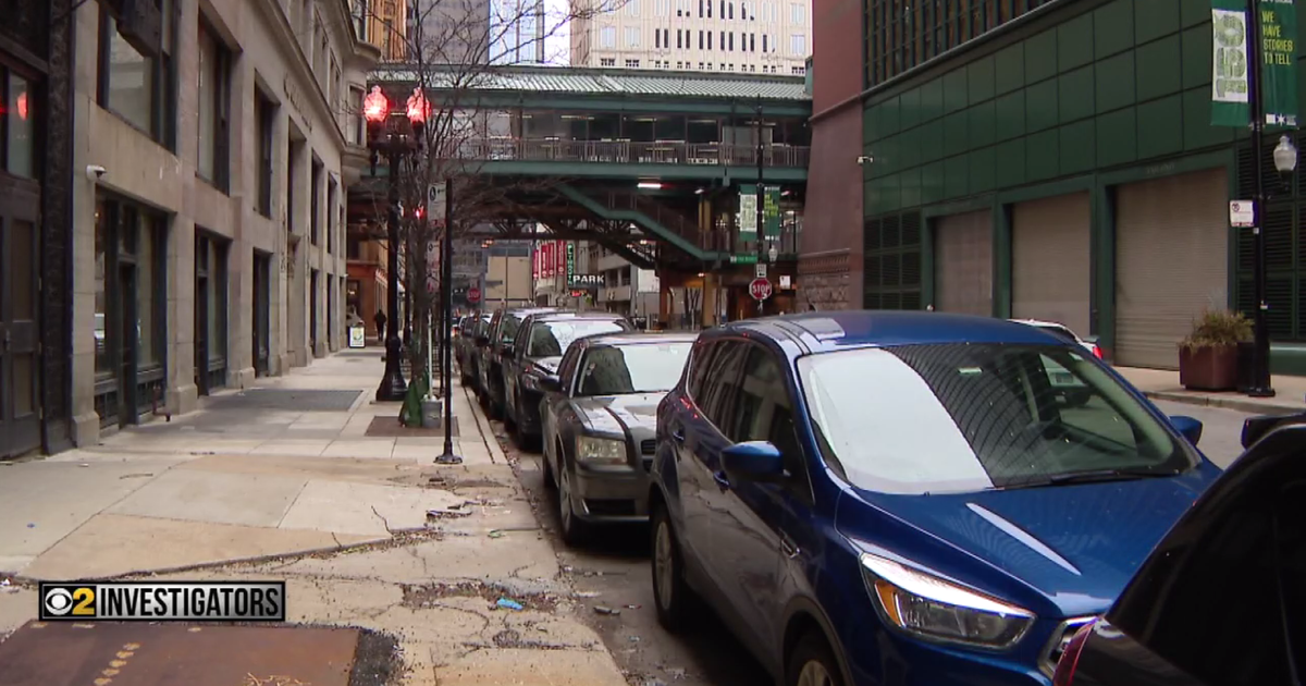 Man charged with threatening, striking girl on Loop CTA train platform ...
