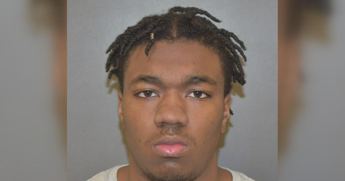 Bolingbrook triple-murder suspect charged - CBS Chicago