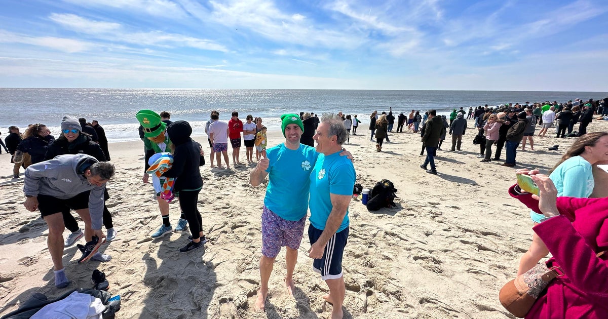Brave contestants celebrate Cape May St. Patrick's Day Plunge - CBS ...