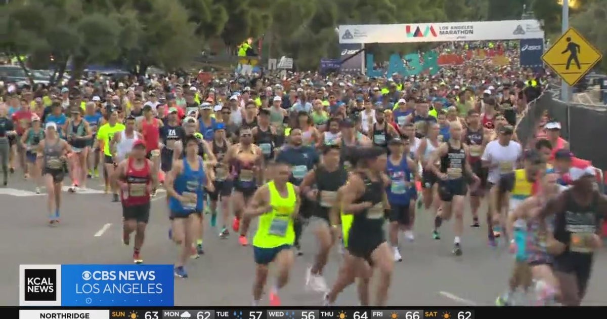 Thousands gather to pound pavement for 38th Los Angeles Marathon - CBS ...
