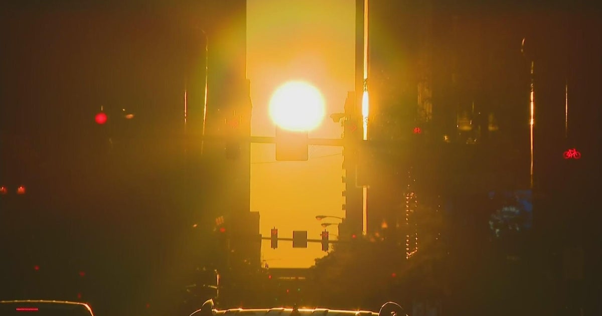 Here's when you can see the Chicagohenge on Monday - CBS Chicago