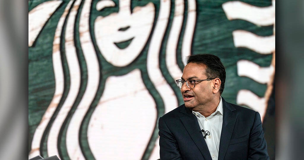 Starbucks CEO says he'll pull regular barista shifts in stores - CBS ...