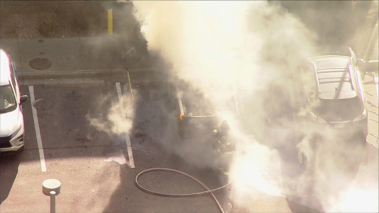 Thick black smoke rises from truck fire in downtown Denver - CBS Colorado