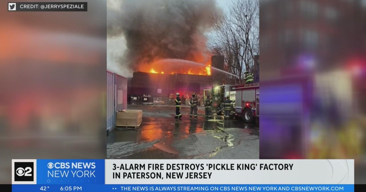 3-alarm fire destroys Pickle King factory in Paterson - CBS New York