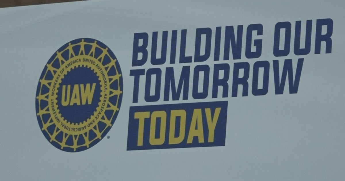 UAW holds first day of 2023 special bargaining convention - CBS Detroit