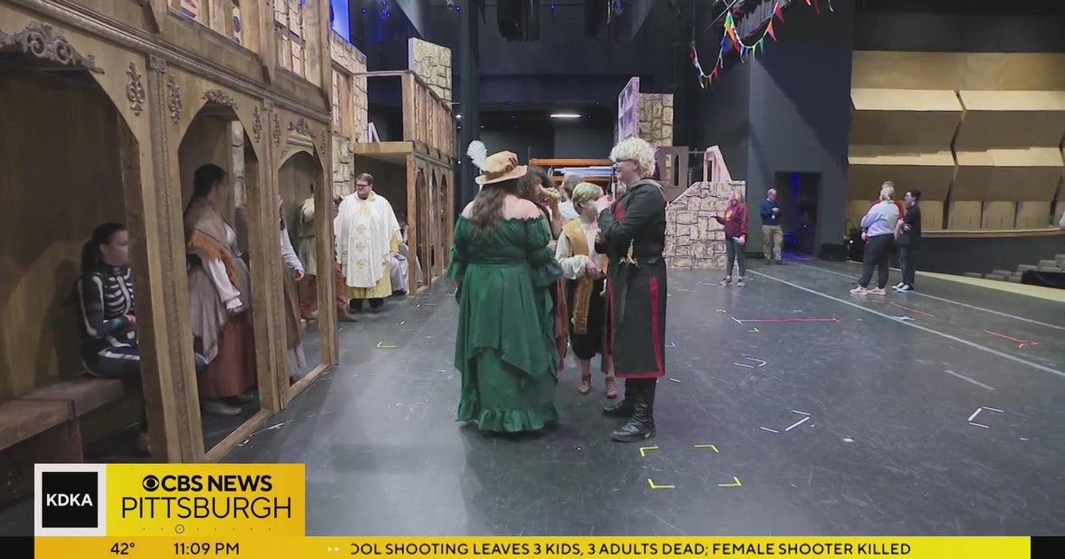 Elizabeth Forward High students begin rehearsals again after auditorium ...