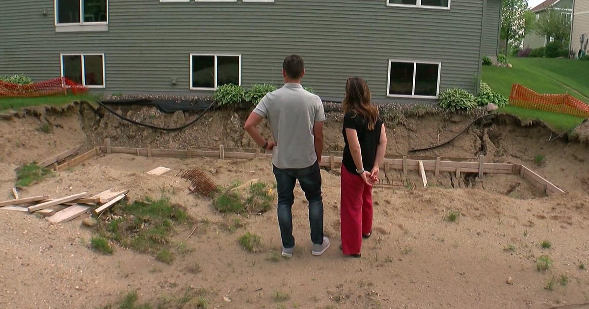 Swimming pool contractor Charles Workman pleads not guilty to federal ...