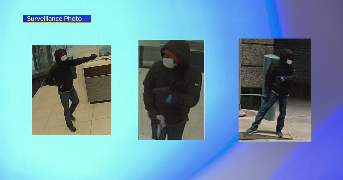 Man charged with robbing downtown Chicago bank, shooting security guard ... Man charged with robbing downtown Chicago bank, shooting security guard ...