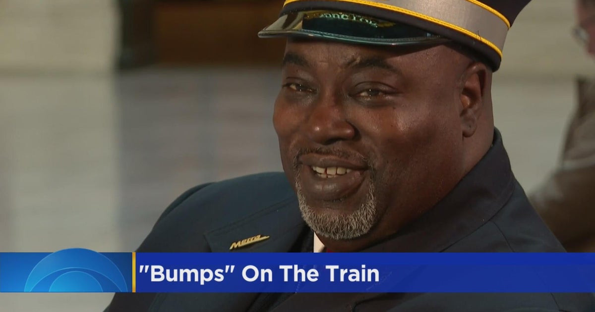 Meet Darren Watkins, Metra conductor who gives everyone fist bumps ...