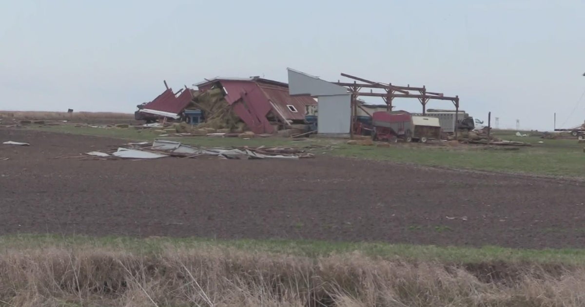 Storms destroy barn in Woodford, Illinois - CBS Chicago
