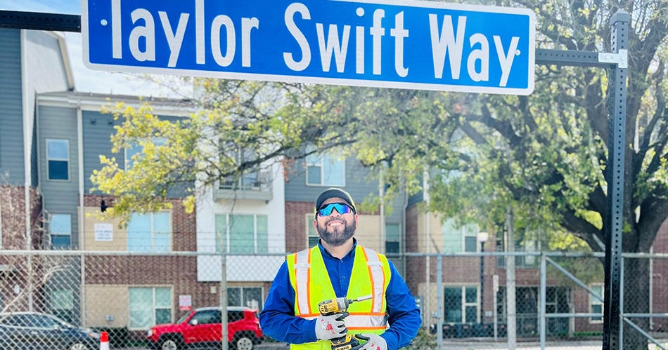 Celebrate Taylor Swift Weekend in Arlington - CBS Texas