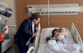 Turkey earthquake "miracle" baby girl finally reunited with mom almost ...