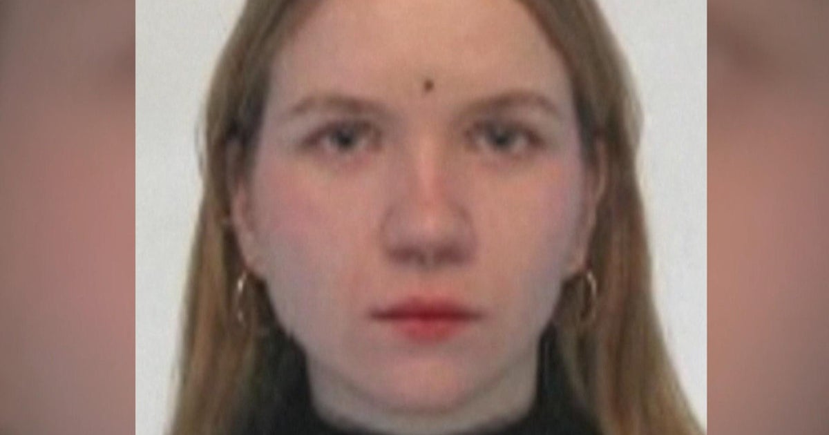 Blogger who supported Russia's war in Ukraine killed in cafe explosion ...