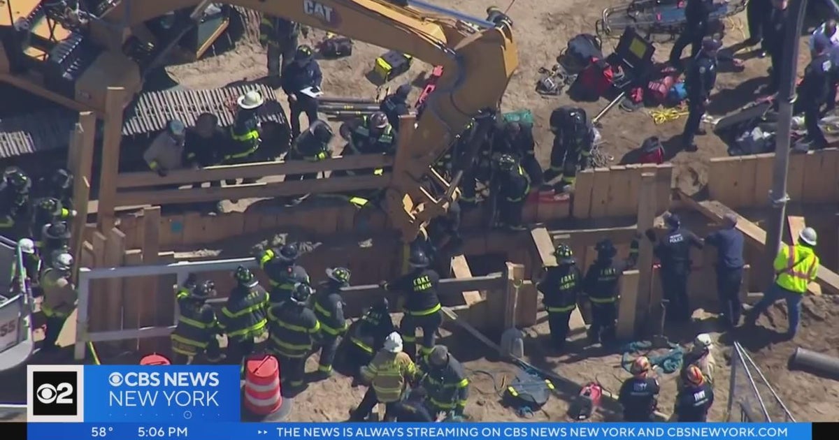 Two workers fall to their deaths at JFK construction site - CBS New York