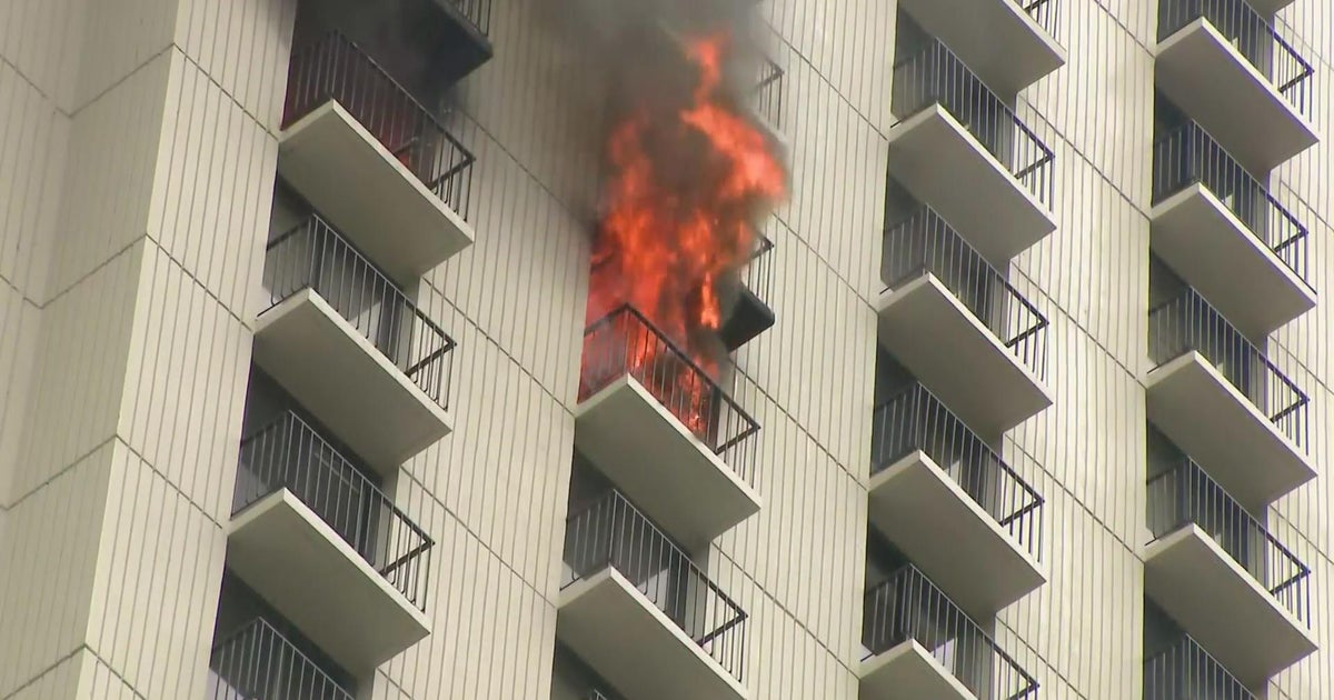 3 firefighters,1 resident injured in high-rise fire near Gold Coast on ...