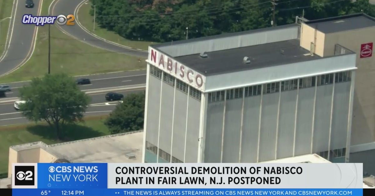 Nabisco plant demolition postponed - CBS New York
