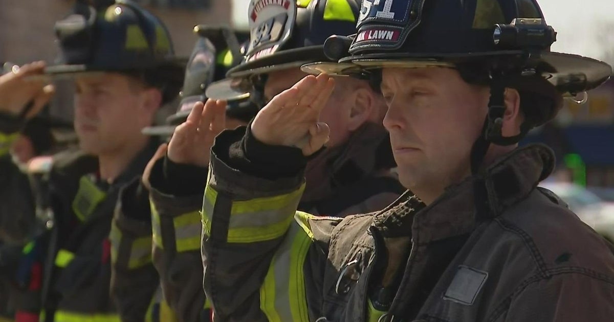 'You never know if you're coming back': Chicago honors fallen ...