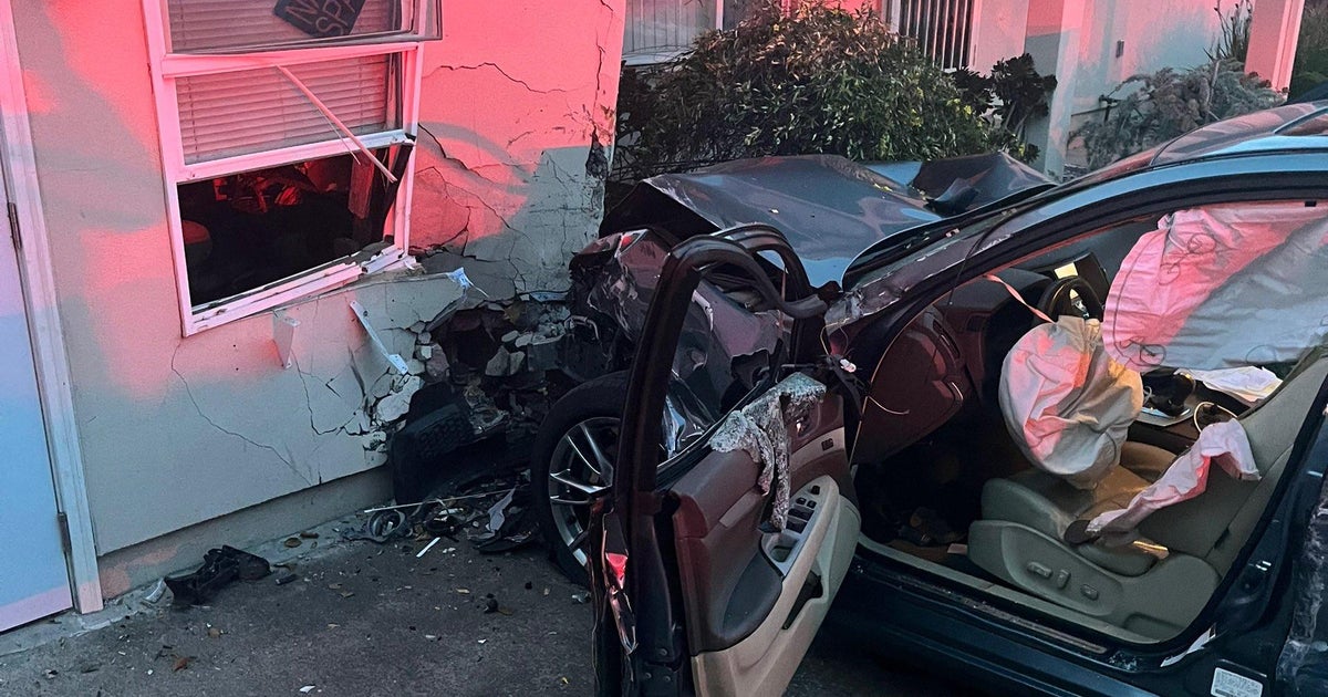 Crash in Arden Arcade sends vehicle into home - CBS Sacramento