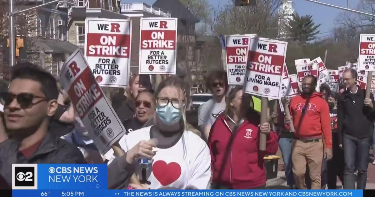 9,000 Rutgers University employees go on strike - CBS New York