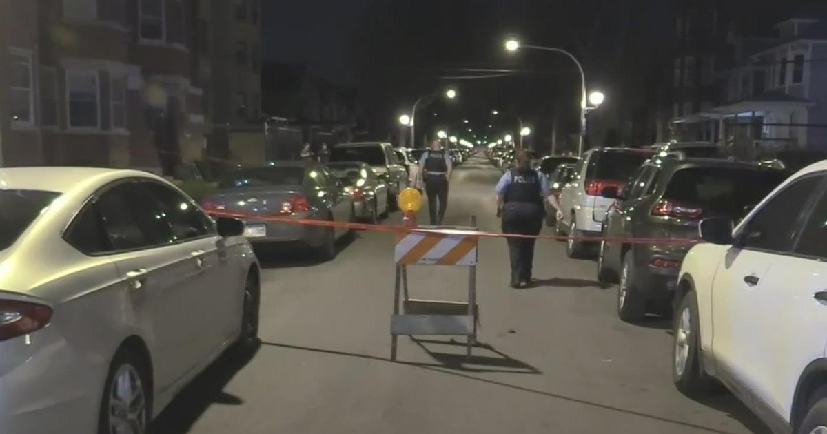 14-year-old in critical condition after Austin shooting - CBS Chicago