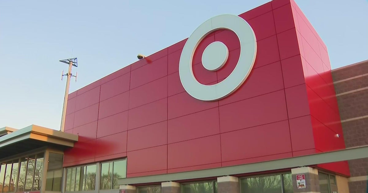 Thieves break into Target in McKinley Park - CBS Chicago