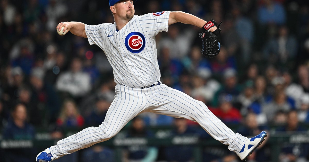 Hoerner's single in 10th inning lifts Cubs past Mariners - CBS Chicago