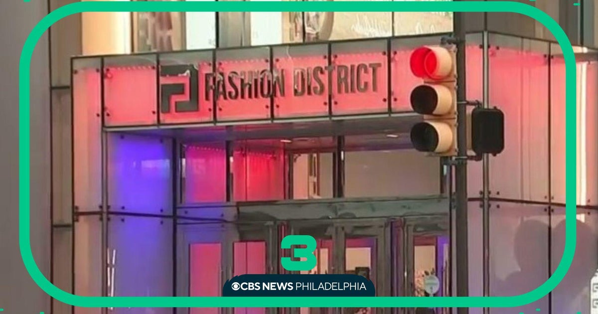 Curfew for teens at Fashion District Philadelphia goes into effect ...