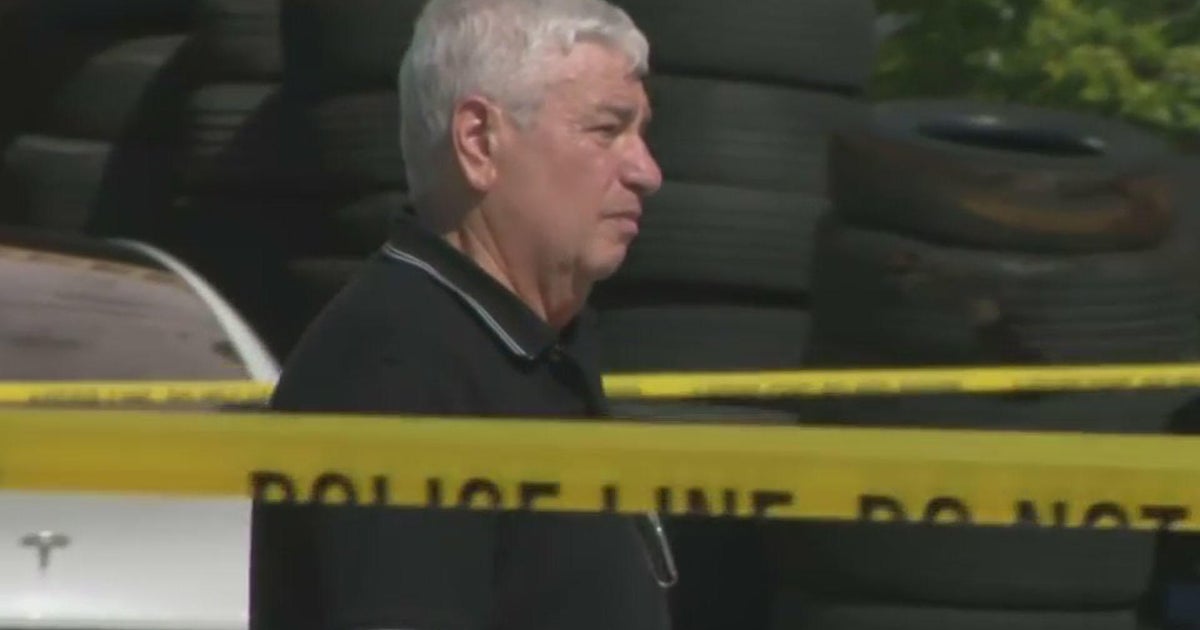 Weston man shot while waiting to get a flat tire fixed - CBS Miami