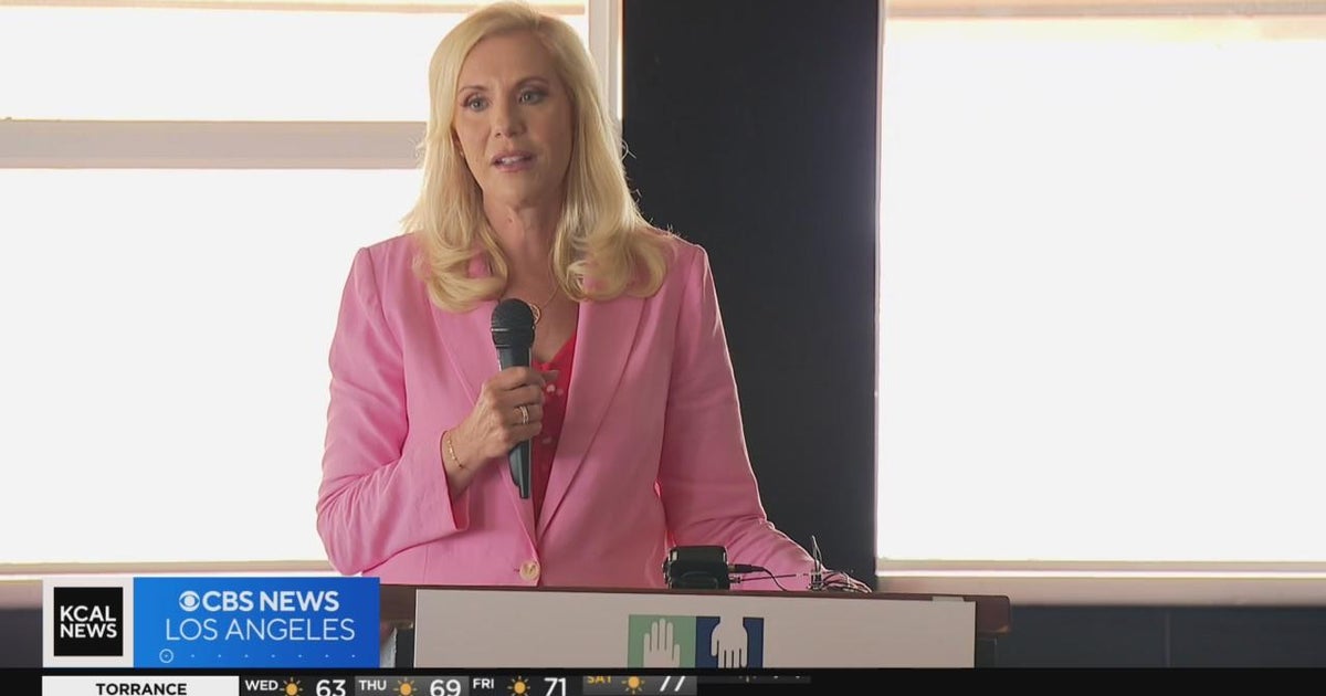 On Your Side's Kristine Lazar emcees Business Partners Luncheon - CBS ...